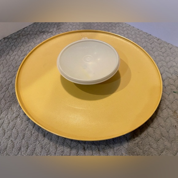 Tupperware | Kitchen | Vintage Tupperware Chip And Dip Tray | Poshmark